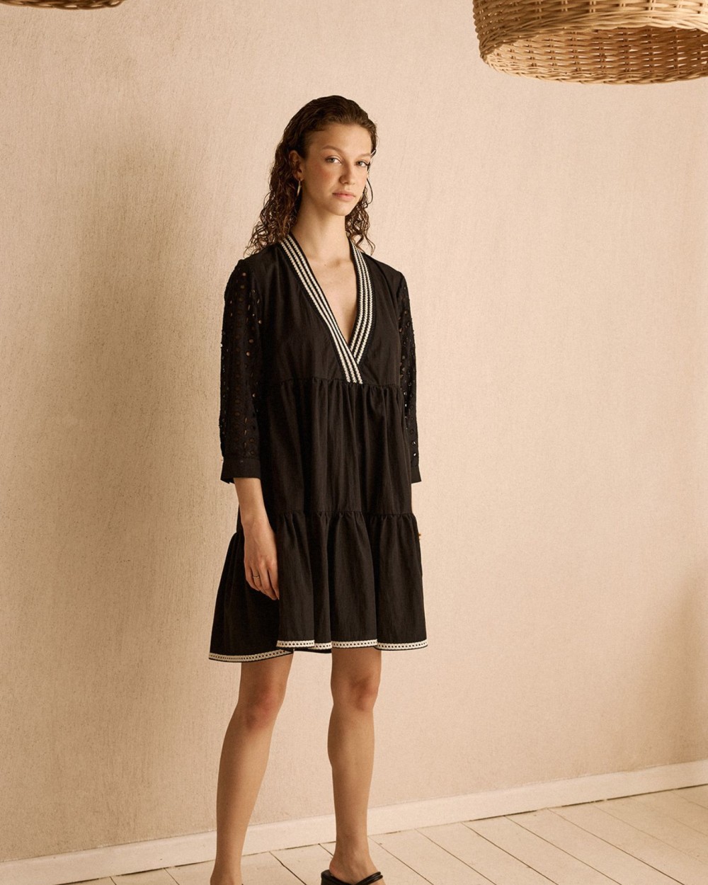 Φόρεμα Μαύρο ΚοντόSophie's Collection